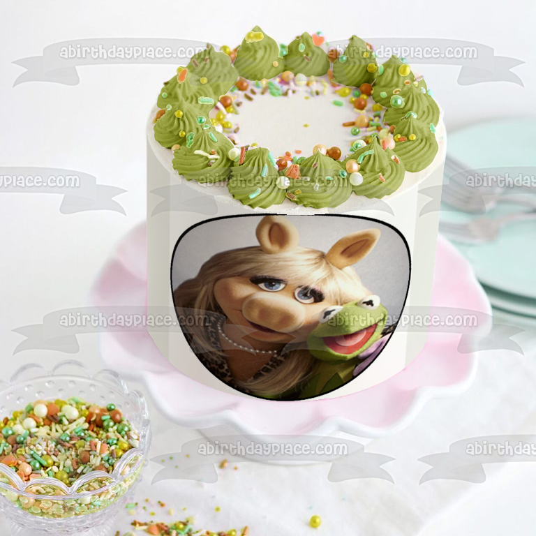 Miss Piggy Eating Food